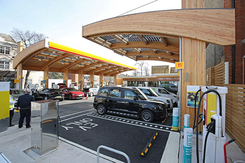 Bever Innovations illuminates iconic Shell Recharge site (Shell Fulham ...